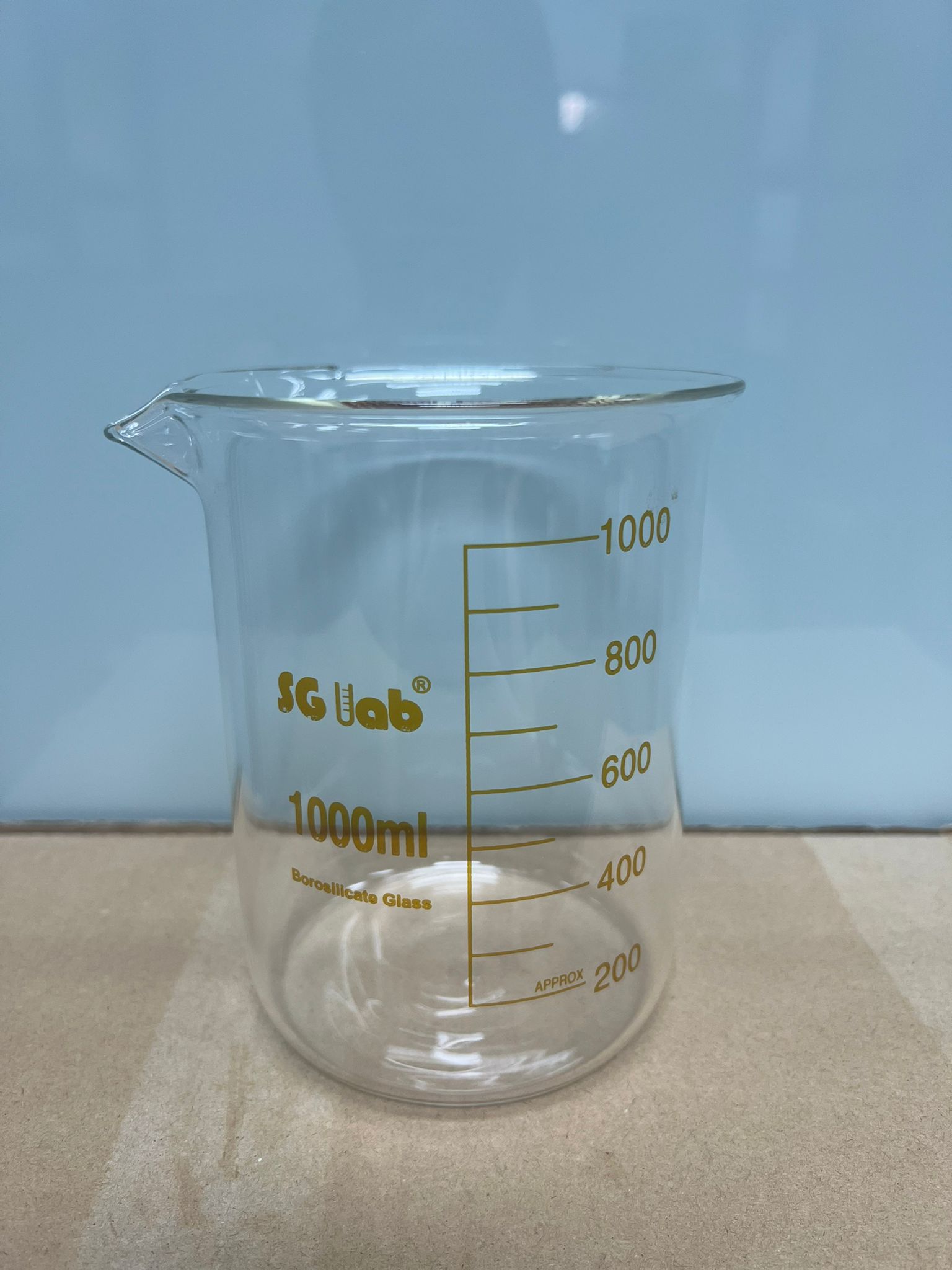 RSC - eStore. Beaker, Low Form, 1L, Graduation 200-1000mL, Borosilicate ...